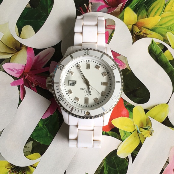 ToyWatch | Accessories | Beautiful Toy Watch In White With Crystal ...